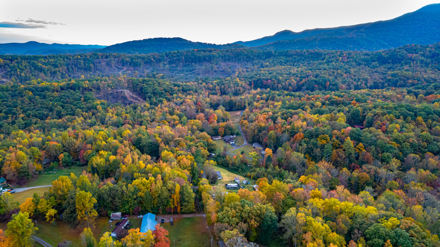 Top 4 Ways to Celebrate Fall in Anderson County, TN - Adventure Anderson